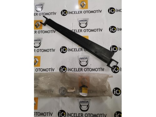 8200304290 CLIO III 3 RADYATOR UST BAGLANTI MUHAFAZASI - İnceler Otomotiv